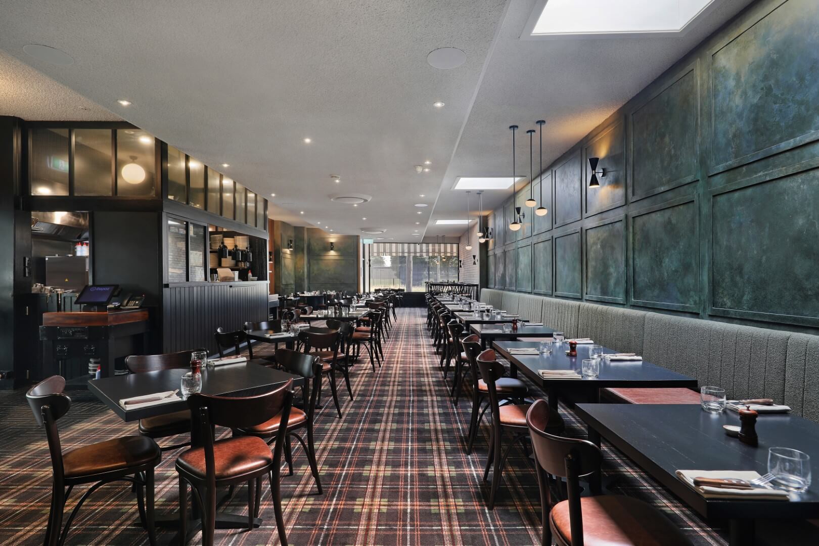 Notting Hill Hotel - Steak House - Melbourne Commercial Interiors